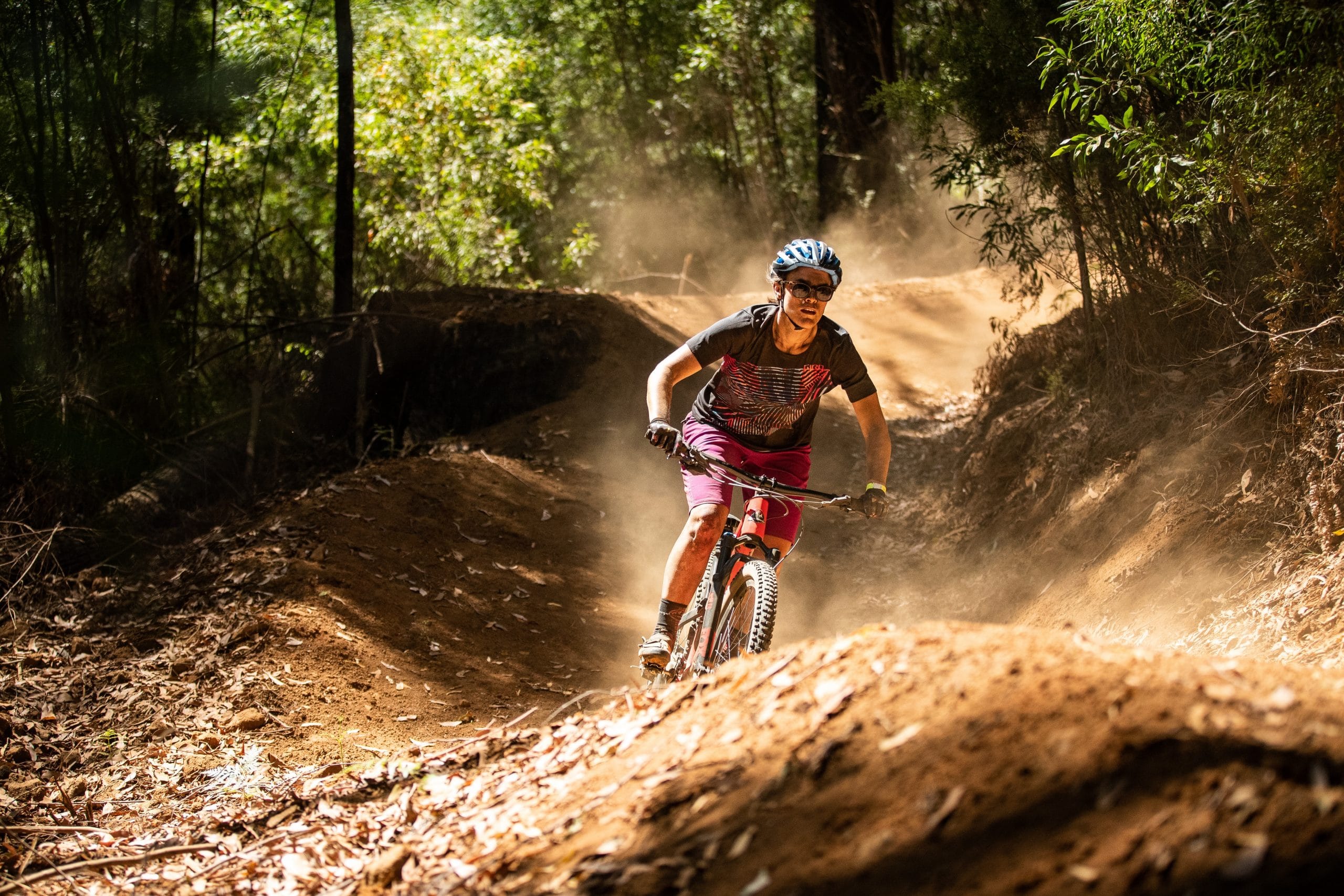 Cascades Trail - DiscoverDindi